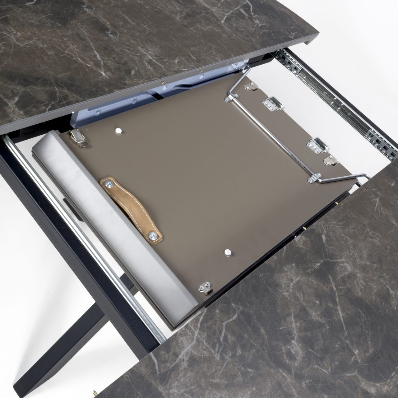 Cayman Range – Barnes & Fadden