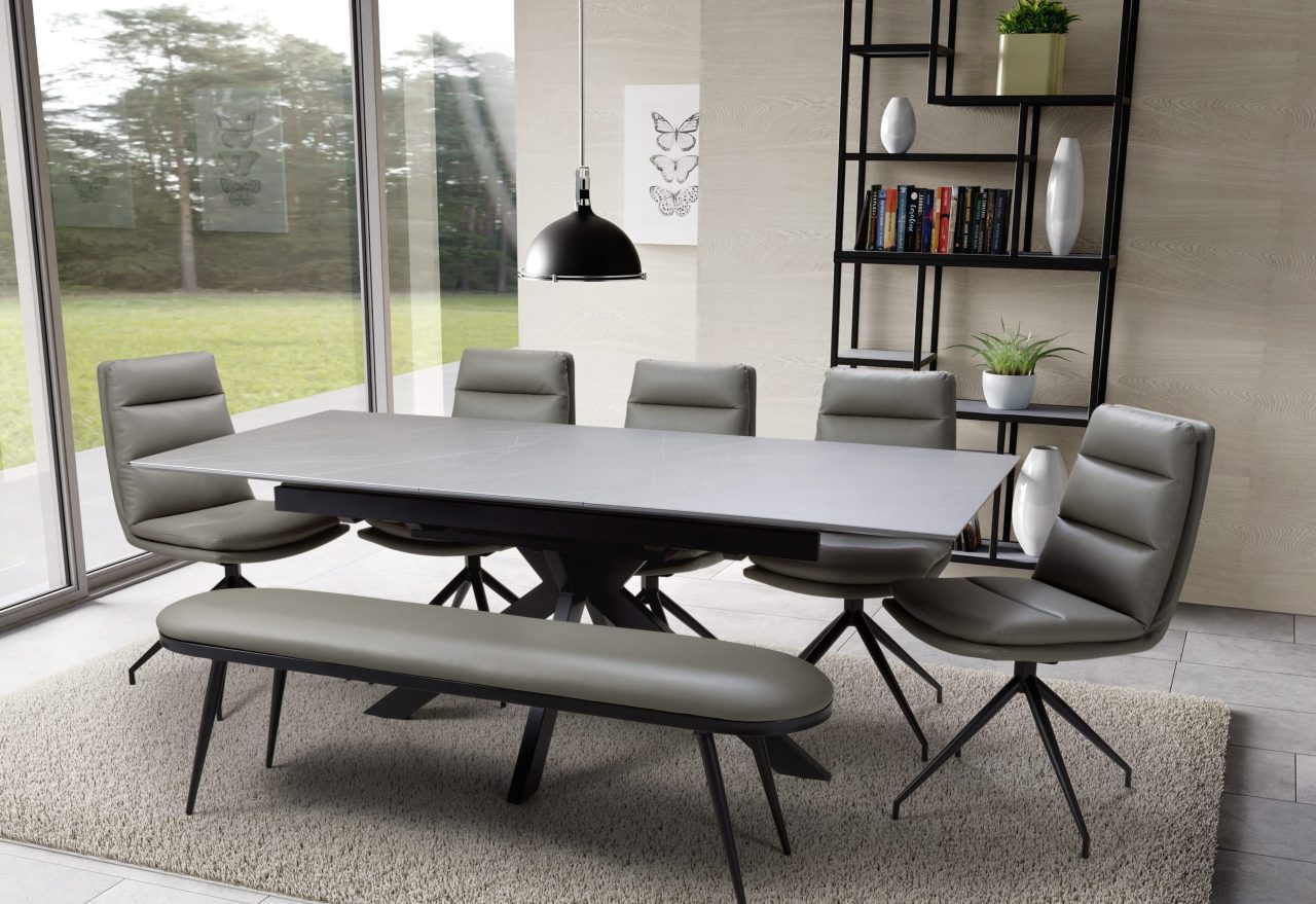 Cayman Range – Barnes & Fadden